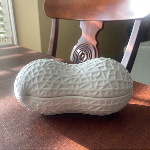 Crate&Barrel | Dining | Cb2 Crate Barrel White Porcelain Peanut Shaped ...